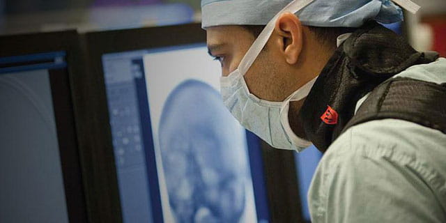 Neurological Surgery Education & Training | Graduate Medical Education ...