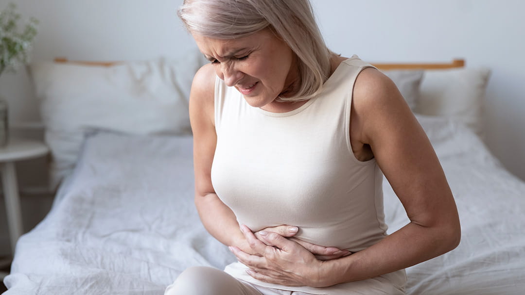 Early Ovarian Cancer Signs May Include Common Stomach Complaints ...