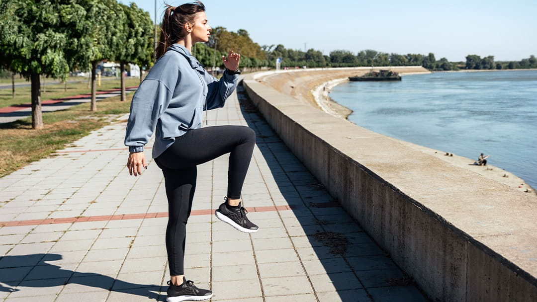 Dynamic Stretching: How to Properly Warm Up for Exercise | University ...