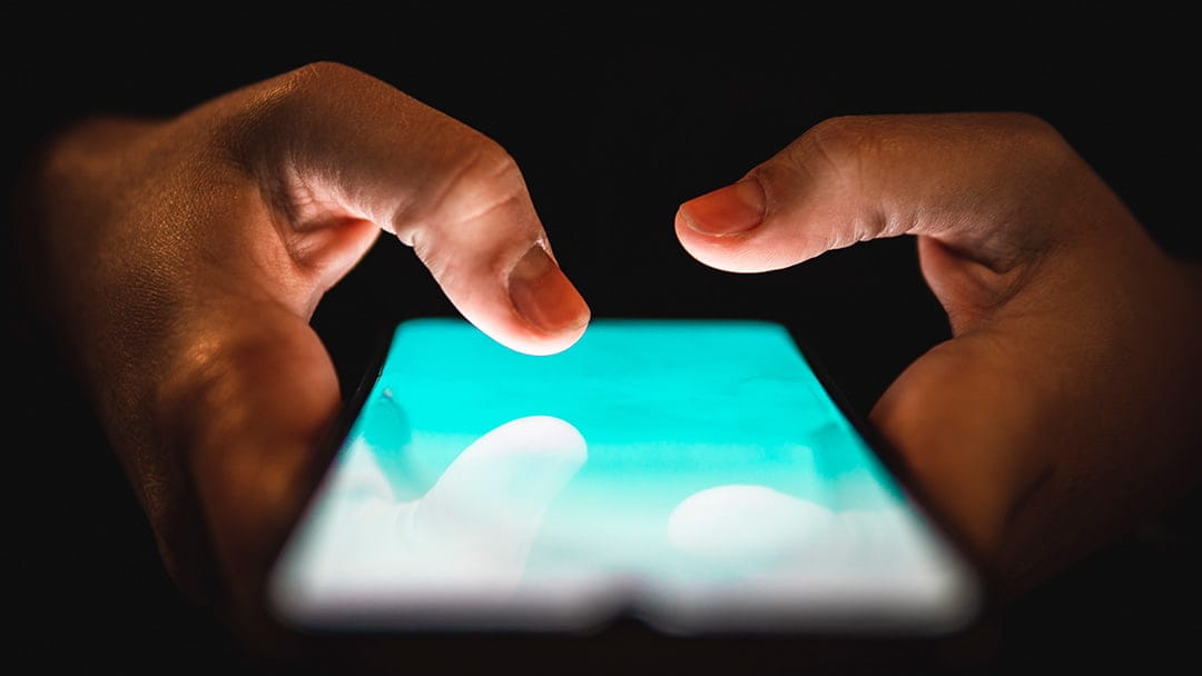 Doomscrolling: Breaking the Habit | University Hospitals